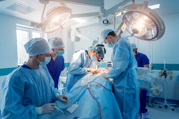 10 Tips for Choosing the Right Laparoscopic Surgeon: A Comprehensive Guide